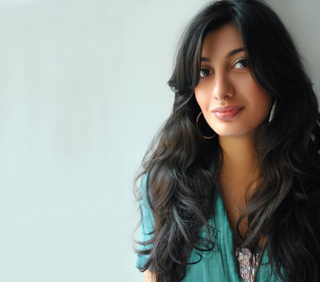 Complete Guide on How to Date Turkish Women | womenctr.net [2026]